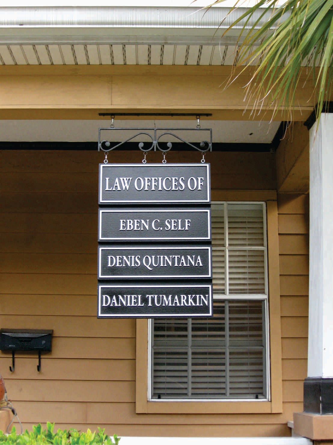 How Maitland Outdoor Signs Can Help You Attract Customers - Image Graphics